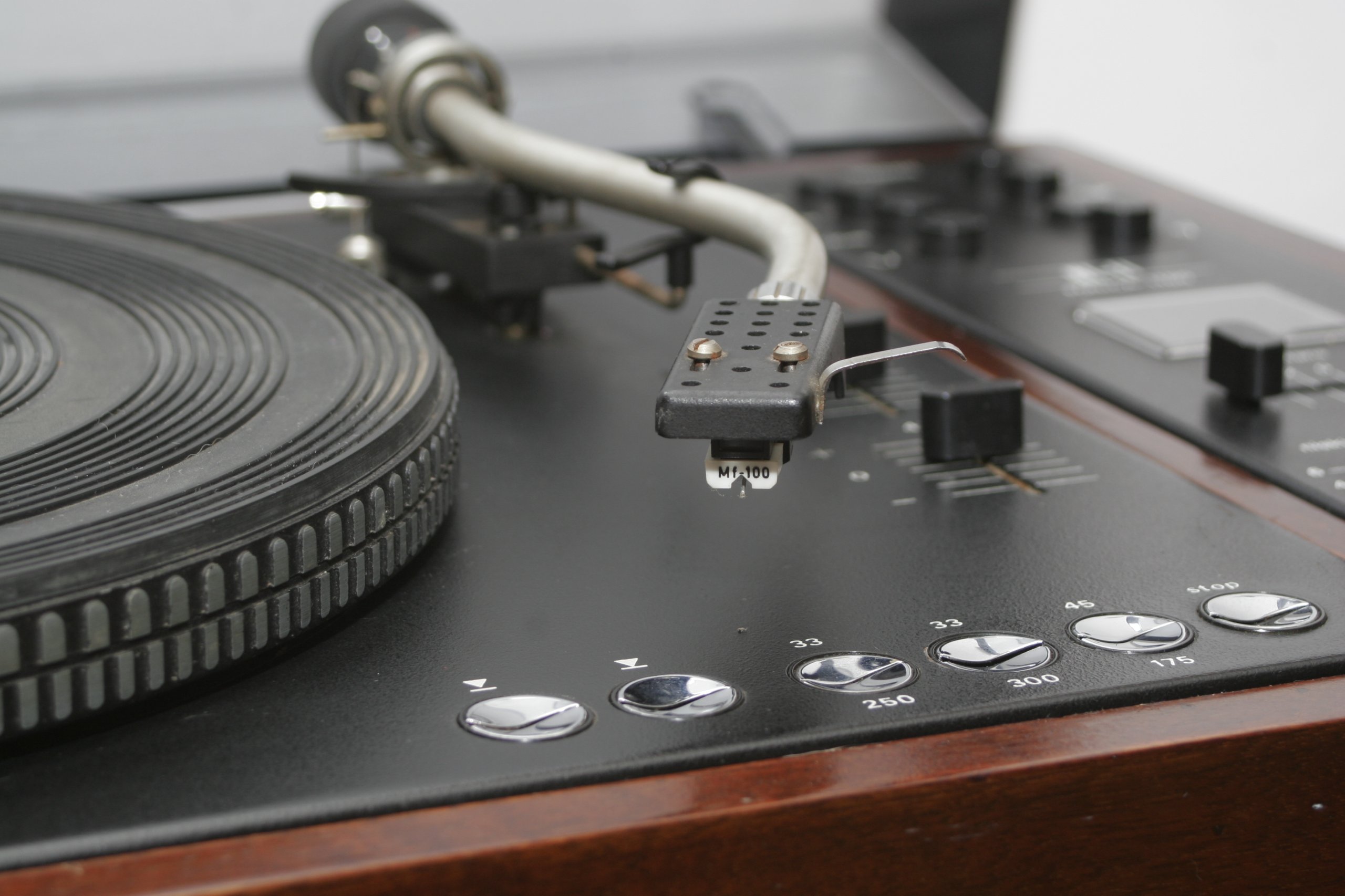 GRAMOFON UNITRA DANIEL WG-1100Fs ze wzmacniaczem - 7392516930 ...