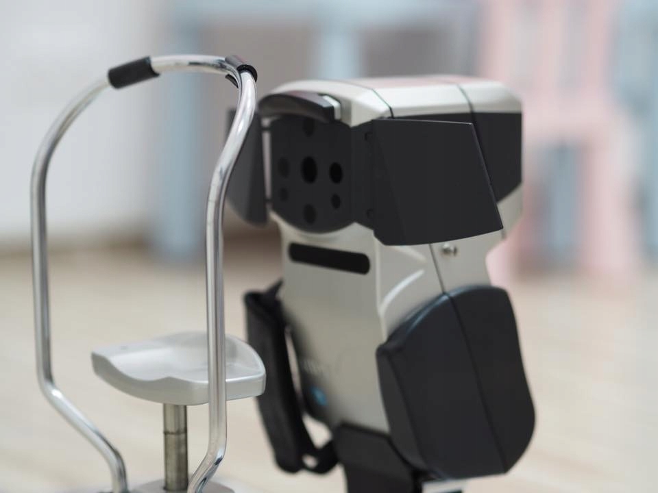 Autorefraktometr przenośny mobilny Nidek ARK-30 - 7636549368 ...