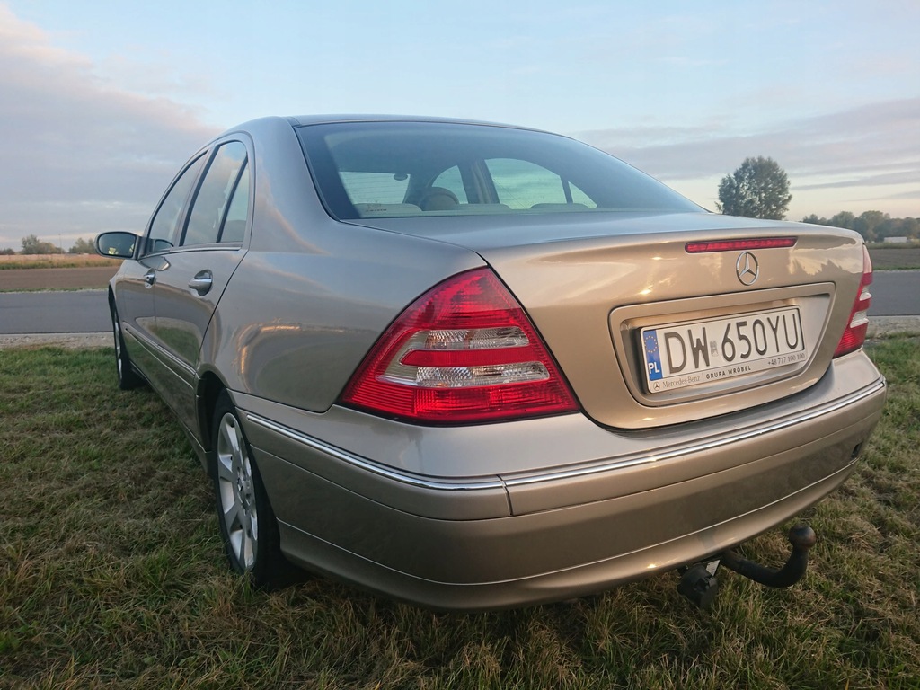 Używany Mercedes-Benz W203 C200 kompressor 141 tys - 7601180131 ...