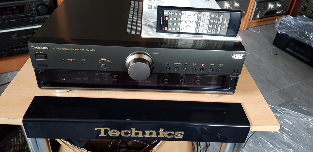 WZMACNIACZ TECHNICS SU-A808 IDEALNY STAN + PILOT ! - 7215936608 ...