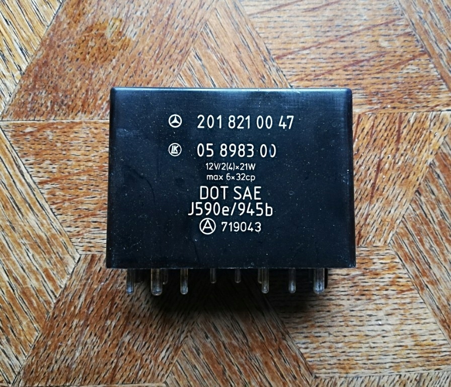 Mercedes w201 190 moduł przekaźnik kierunkowskazów - 7680438715 ...