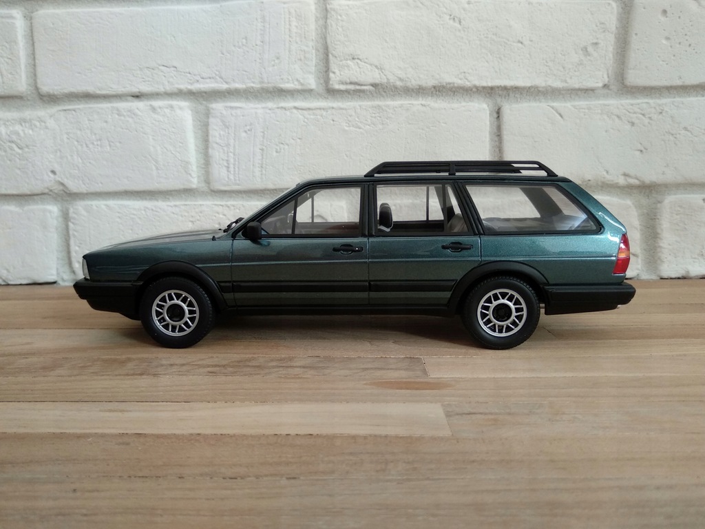 VW Passat Variant GT Syncro (B2) 1:18 BoS-Models - 7530421181 ...