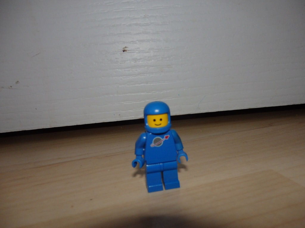 LEGO Space POLICE alien figurka kosmos astronaut 4 - 7361368653 ...